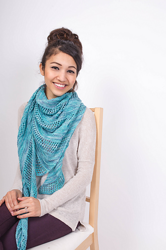 Ravelry: Caprius Shawl pattern by Francoise Danoy