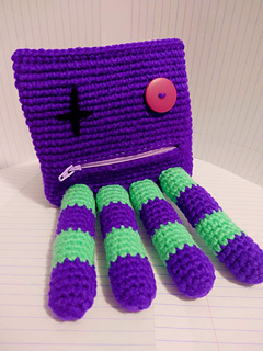Ravelry: Creepy Octo Bag pattern by Sierra Porter