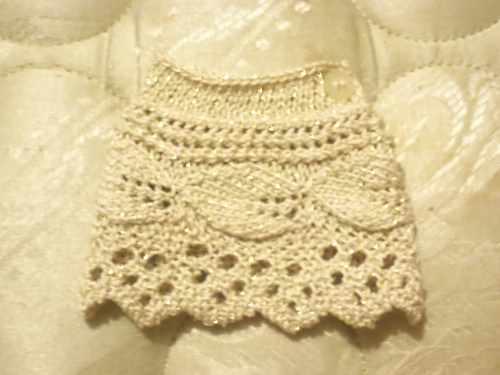 Ravelry: Apple Leaf Lace pattern by A.M.