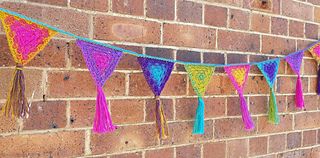 Ravelry: Colour my World Bunting pattern by The Art and Craft Cottage