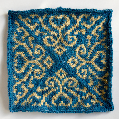 Ravelry: Elämä on runo - kirjoneulepeitto pattern by Sari Ojalehto