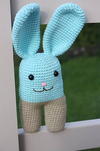 Ravelry: Amigrumi Cuddly Bunny pattern by Laura Sillar