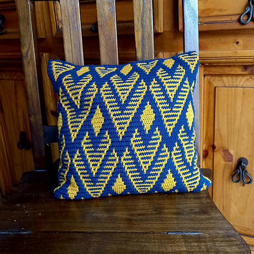 Ravelry: Rhombus design pattern by Jose Campaner