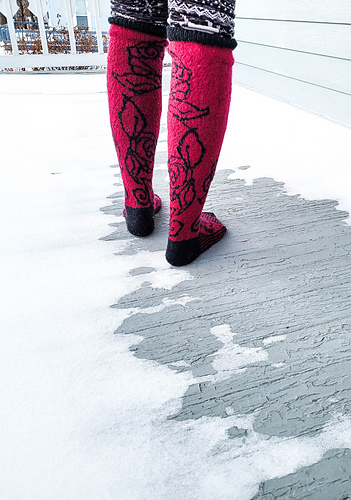 Ravelry: Pushing Roses pattern by Artesanitarium Designs