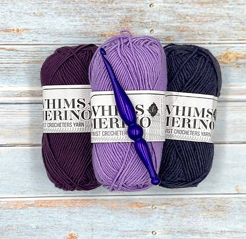 Ravelry: Ivy Lane Infinity Scarf pattern by Ashley Edmonds