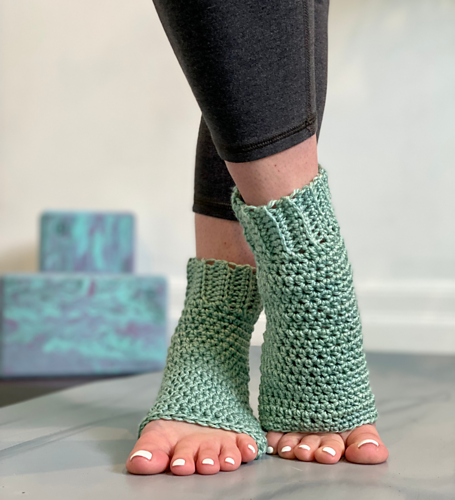 Ravelry: Asana Yoga Socks pattern by Ashley Edmonds