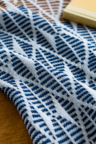 Ravelry: Kogin pattern by Meri Tanaka and Tokuko Ochiai