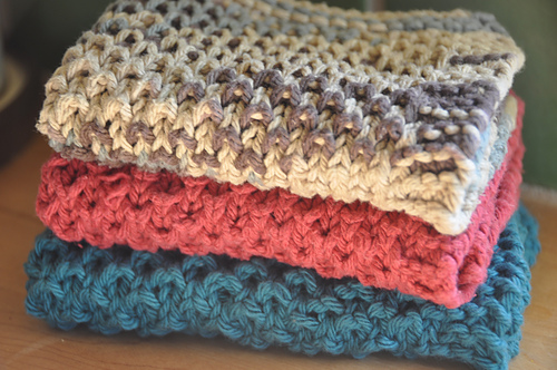 Ravelry: Bee Sweet Washcloth pattern by Red Mitten Designs