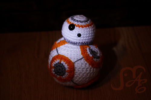 Ravelry: BB8 Plush pattern by Erin Shirley