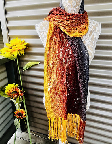 Ravelry: Dragonflies in Amber Scarf/Shawl pattern by Sue Stapleton