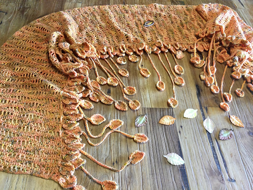 Ravelry: Golden in the Sunlight Wrap/Shawl pattern by Sue Stapleton