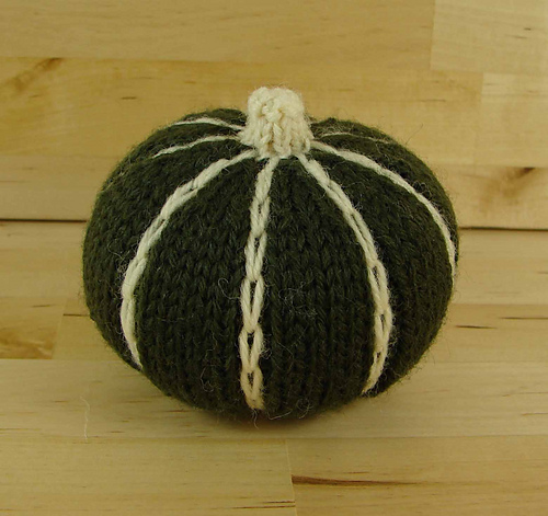 Ravelry: Decorative Gourd Set pattern by Emily Kintigh