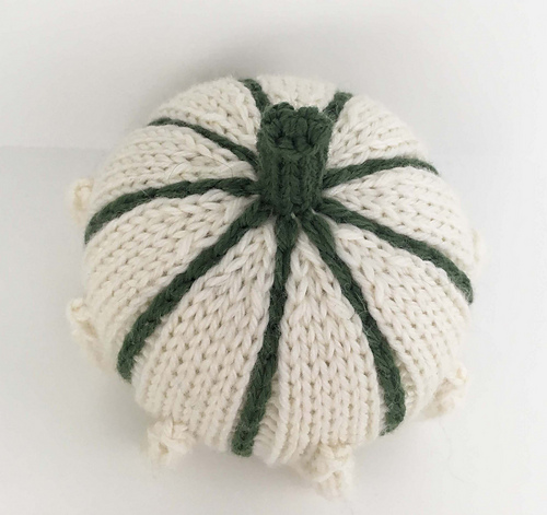 Ravelry: Decorative Gourd Set pattern by Emily Kintigh