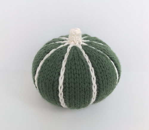 Ravelry: Decorative Gourd Set pattern by Emily Kintigh
