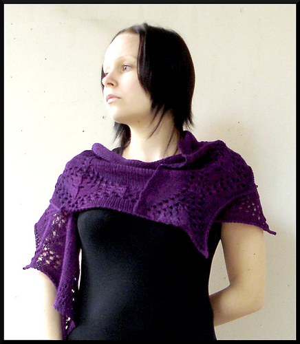 Ravelry: Indeno Shawl pattern by Mia Heikkinen