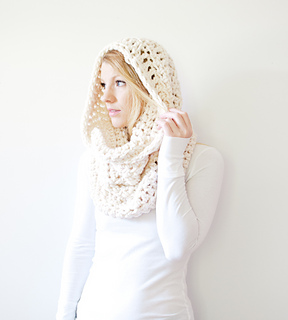 Ravelry: beginners cowl hood pattern by Claire Borchardt