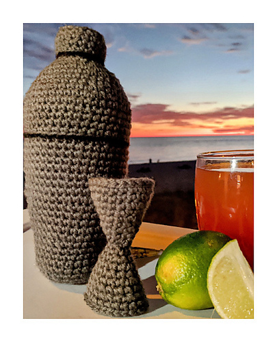 Ravelry: Cocktail Shaker & Jigger Set pattern by Alison Avant