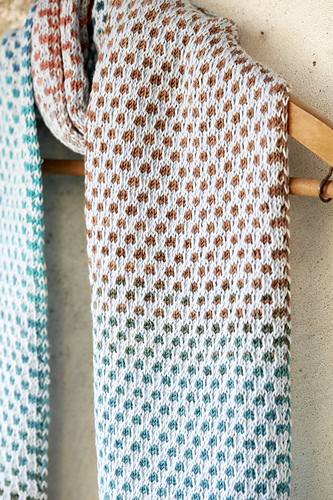 Ravelry: Saman Scarf pattern by Catherine Salter Bayar