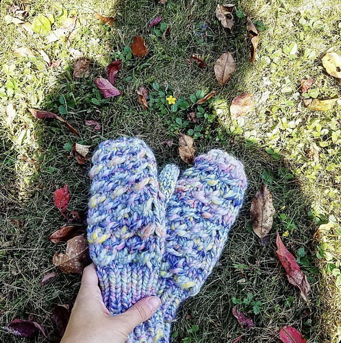 Ravelry: CrushMitts pattern by BKnitsHandmade