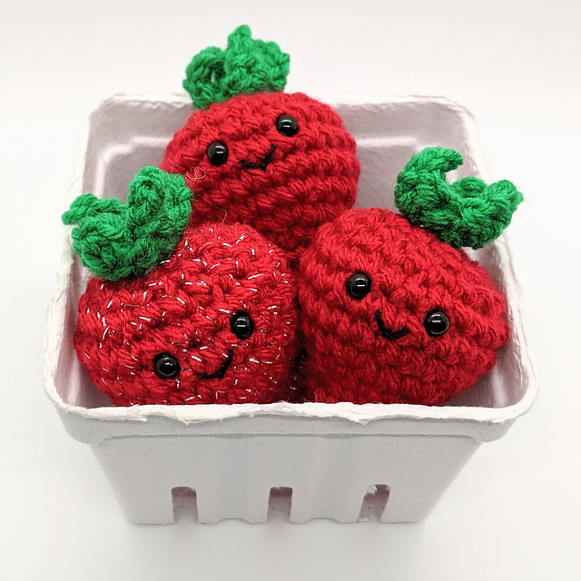 Ravelry: Crochet Strawberries pattern by BabyCakes Studios