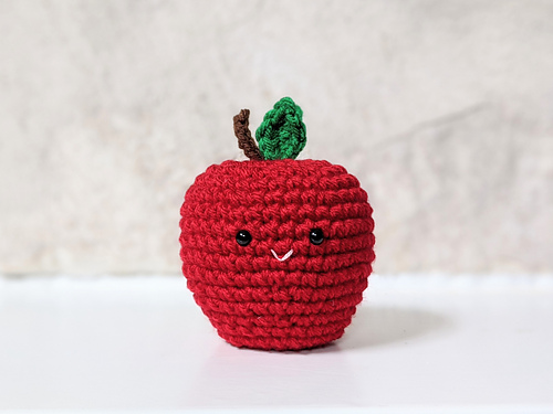 Ravelry: Crochet Apple pattern by BabyCakes Studios