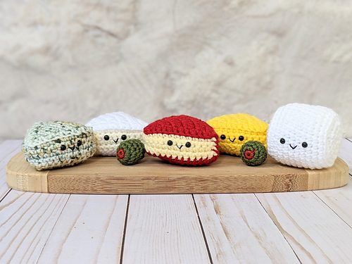 Ravelry: Crochet Cheese Plate pattern by BabyCakes Studios
