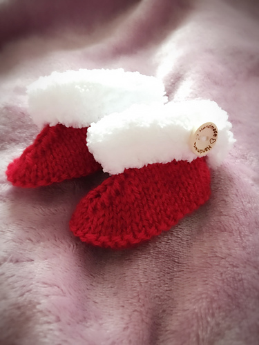 Ravelry: Baby Hug Boots pattern by marianna mel