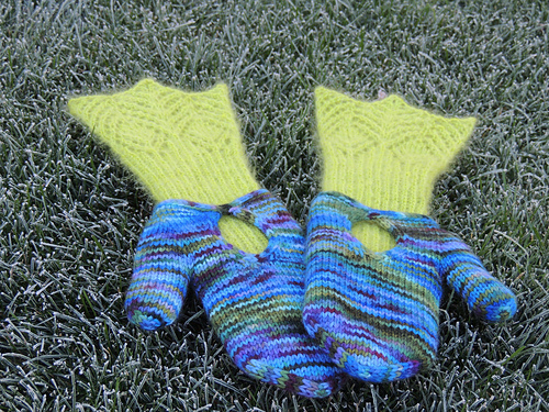Ravelry: Other Inner Mittens pattern by Baiba Jautaiķe
