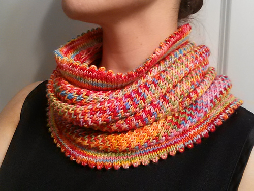 Ravelry: Willow Cowl pattern by Amelia Lyon