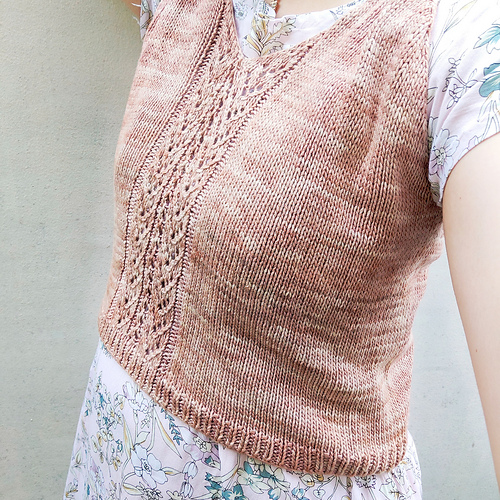 Ravelry: Freya Top pattern by Julee O'Maelmacasa