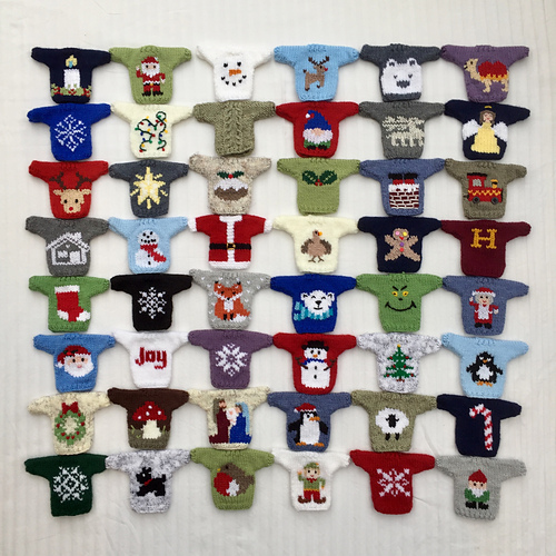 Ravelry: WoodyOwl's Mini Christmas Jumper Bunting