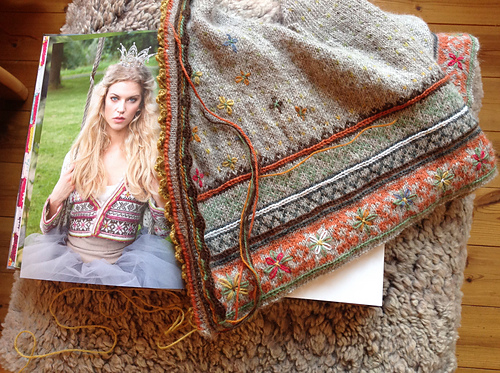 Ravelry: Fritt etter Setesdal pattern by Sidsel J. Høivik