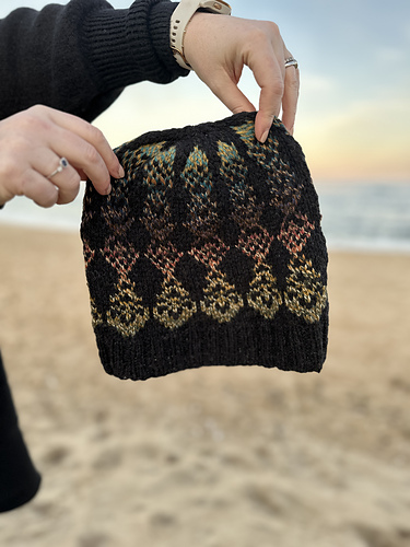 Ravelry: Hopsy Daisy pattern by Beach House Knits