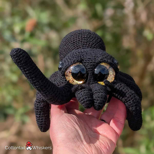 Ravelry: Baby Jumping Spiders pattern by Bea King