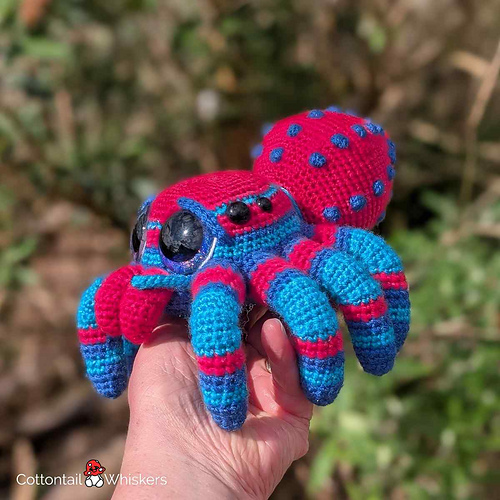 Ravelry: Baby Jumping Spiders pattern by Bea King