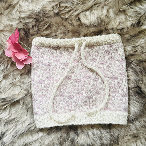 Ravelry: Blomstring Buff pattern by StrikkeBea