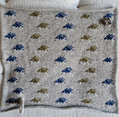 Ravelry: Hedgehog Neckerchief pattern by Beauxknits Design