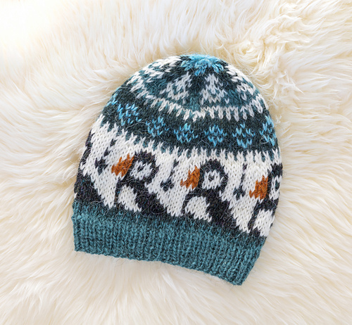 Ravelry: PUFFIN Icelandic Bird Hat pattern by Olga Begak