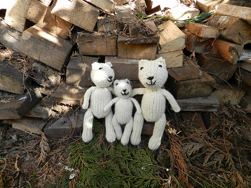 Ravelry: The Three Bears pattern by Elizabeth Burling