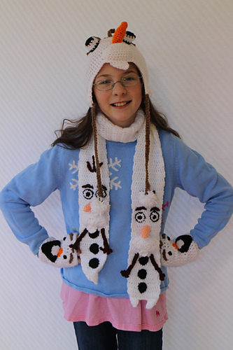 Ravelry: Olaf Scarf #2 pattern by Anna Uehling