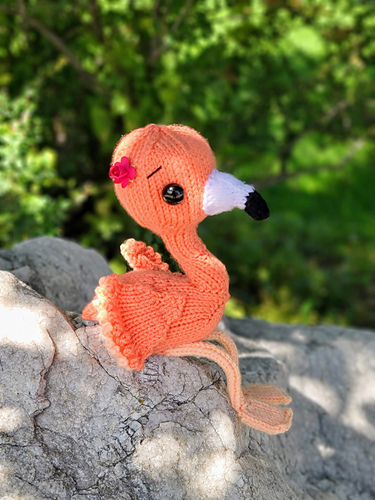 Ravelry: Sitting Pretty Flamingo pattern by Heather Kumpf