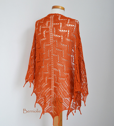 Ravelry: Nita pattern by Bernadette Ambergen