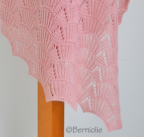 Ravelry: Cornelia pattern by Bernadette Ambergen