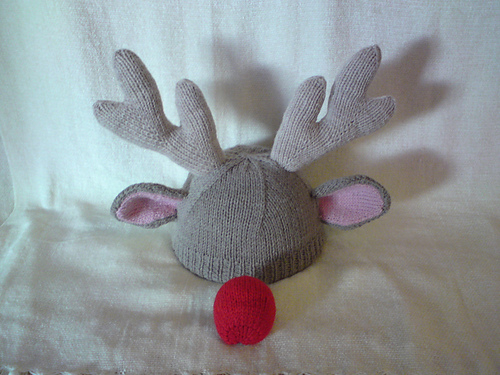 Ravelry: 'Out in the Rein' - Reindeer Hat pattern by Elizabeth Jarvis