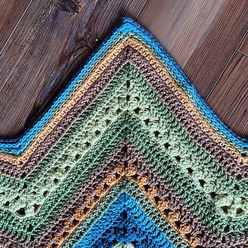 Ravelry: 6-Day Supernova Shawl pattern by Betty McKnit