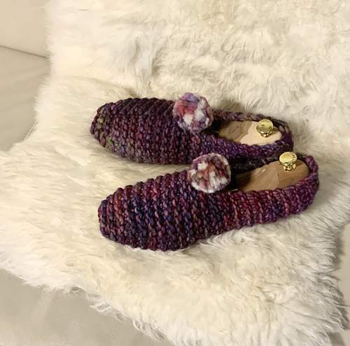 Ravelry: Slippers like Clouds pattern by Bewildered Panda Knits