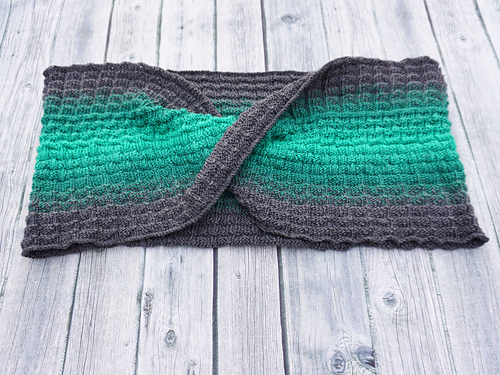 Ravelry: Tolen Moebius pattern by Beyenburgerin Design