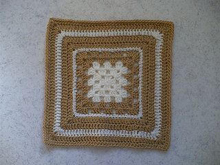 Ravelry: Birdlebee's March Half-n-Half