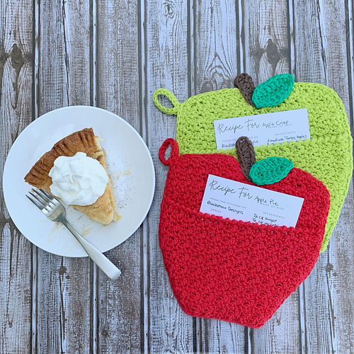 Ravelry: Apple Shaped Pot Holder pattern by Sonya Blackstone