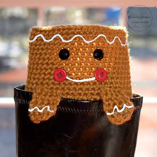 Ravelry: Peeping Gingerbread Boot Cuffs pattern by Sonya Blackstone